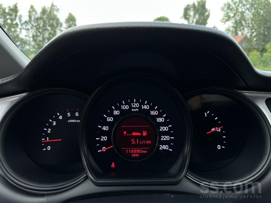 Grey Kia Ceed 2017 in Riga, with an engine capacity of 1.40 L and mileage of 120 thousand km for 5950 €, photo 16 on AUTOMOTO.COM.LV