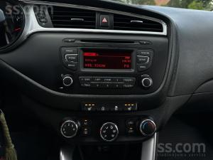 Grey Kia Ceed 2017 in Riga, with an engine capacity of 1.40 L and mileage of 120 thousand km for 5950 €, photo 18 on AUTOMOTO.COM.LV