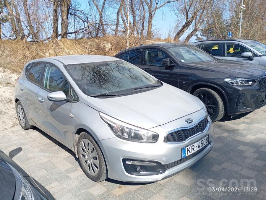 Grey Kia Ceed 2017 in Jurmala, with an engine capacity of 1.40 L and mileage of 157 thousand km for 6950 €, photo 4 on AUTOMOTO.COM.LV