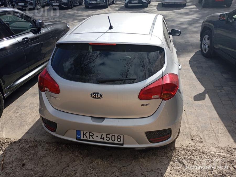 Grey Kia Ceed 2017 in Jurmala, with an engine capacity of 1.40 L and mileage of 157 thousand km for 6950 €, photo 5 on AUTOMOTO.COM.LV