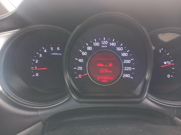 Pelēks Kia Ceed 2017 Tallina, ar dzinēja tilpumu 1.40 L un nobraukumu 380 tūkst. km par 5000 €, foto 6 vietnē AUTOMOTO.COM.LV