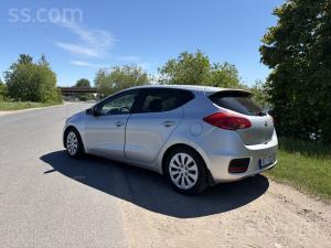 Pelēks Kia Ceed 2017 Rīga, ar dzinēja tilpumu 1.40 L un nobraukumu 193 tūkst. km par 6190 €, foto 4 vietnē AUTOMOTO.COM.LV