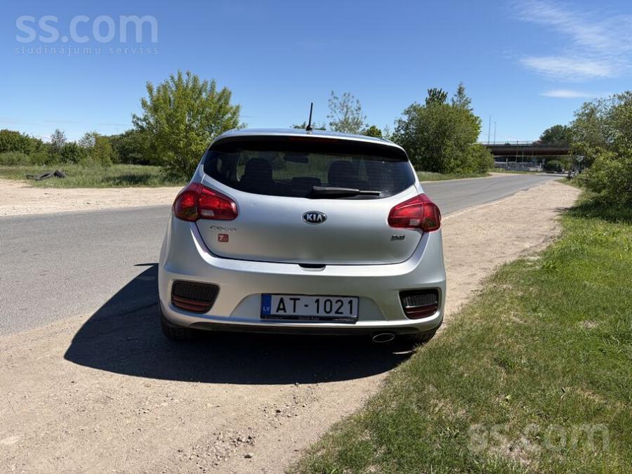 Pelēks Kia Ceed 2017 Rīga, ar dzinēja tilpumu 1.40 L un nobraukumu 193 tūkst. km par 6190 €, foto 5 vietnē AUTOMOTO.COM.LV