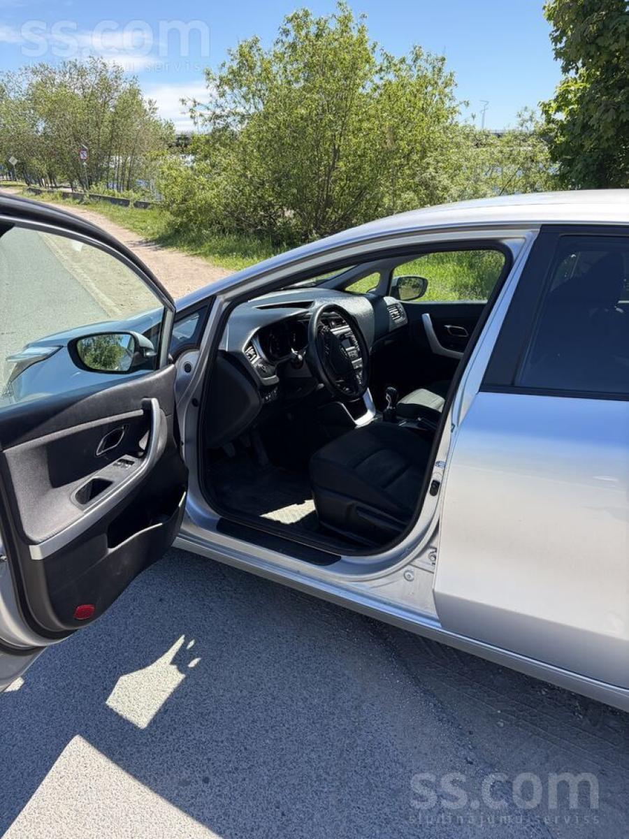 Pelēks Kia Ceed 2017 Rīga, ar dzinēja tilpumu 1.40 L un nobraukumu 193 tūkst. km par 6190 €, foto 8 vietnē AUTOMOTO.COM.LV