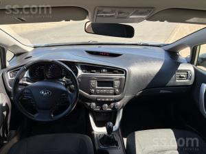 Pelēks Kia Ceed 2017 Rīga, ar dzinēja tilpumu 1.40 L un nobraukumu 193 tūkst. km par 6190 €, foto 13 vietnē AUTOMOTO.COM.LV