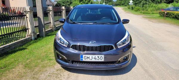 Grey Kia Ceed 2017 in Plunge, with an engine capacity of 1.60 L and mileage of 147 thousand km for 7400 €, photo 4 on AUTOMOTO.COM.LV