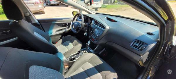 Grey Kia Ceed 2017 in Plunge, with an engine capacity of 1.60 L and mileage of 147 thousand km for 7400 €, photo 7 on AUTOMOTO.COM.LV