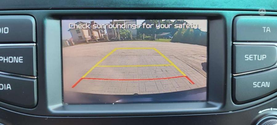 Grey Kia Ceed 2017 in Plunge, with an engine capacity of 1.60 L and mileage of 147 thousand km for 7400 €, photo 13 on AUTOMOTO.COM.LV