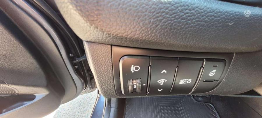 Grey Kia Ceed 2017 in Plunge, with an engine capacity of 1.60 L and mileage of 147 thousand km for 7400 €, photo 24 on AUTOMOTO.COM.LV