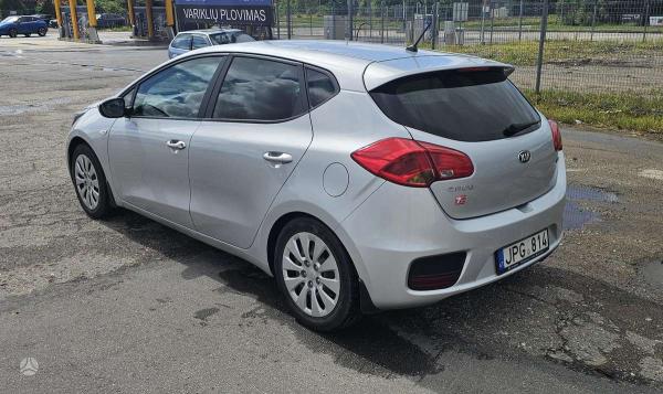 Pelēks Kia Ceed 2017 Panevēža, ar dzinēja tilpumu 1.40 L un nobraukumu 208 tūkst. km par 5200 €, foto 7 vietnē AUTOMOTO.COM.LV