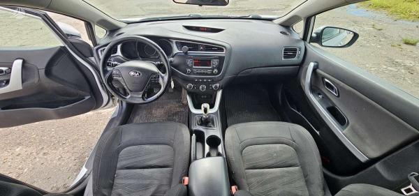Pelēks Kia Ceed 2017 Panevēža, ar dzinēja tilpumu 1.40 L un nobraukumu 208 tūkst. km par 5200 €, foto 9 vietnē AUTOMOTO.COM.LV