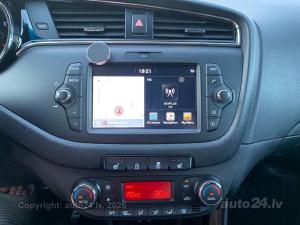 Grey Kia Ceed 2017 in Tallinn, with an engine capacity of 1.60 L and mileage of 213 thousand km for 8500 €, photo 20 on AUTOMOTO.COM.LV
