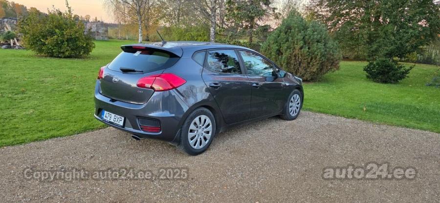 Pelēks Kia Ceed 2018 Tallina, ar dzinēja tilpumu 1.40 L un nobraukumu 256 tūkst. km par 6399 €, foto 1 vietnē AUTOMOTO.COM.LV