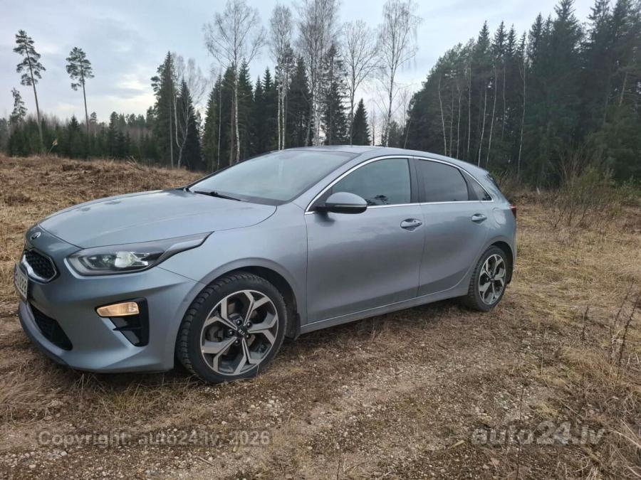 Grey Kia Ceed 2018 in Tartu, with an engine capacity of 1.60 L and mileage of 343 thousand km for 9999 €, photo 1 on AUTOMOTO.COM.LV