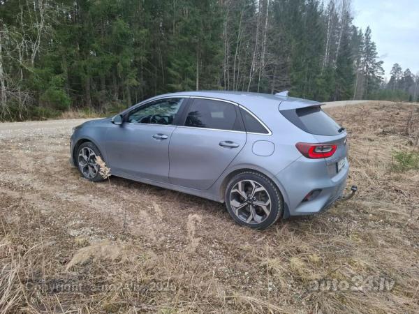 Grey Kia Ceed 2018 in Tartu, with an engine capacity of 1.60 L and mileage of 343 thousand km for 9999 €, photo 3 on AUTOMOTO.COM.LV