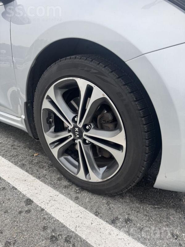 Pelēks Kia Ceed 2018 Rīga, ar dzinēja tilpumu 1.60 L un nobraukumu 135 tūkst. km par 8850 €, foto 9 vietnē AUTOMOTO.COM.LV