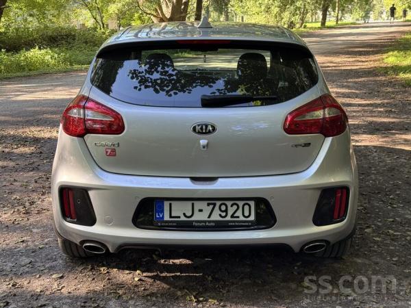 Pelēks Kia Ceed 2018 Rīga, ar dzinēja tilpumu 1.60 L un nobraukumu 137 tūkst. km par 9500 €, foto 8 vietnē AUTOMOTO.COM.LV