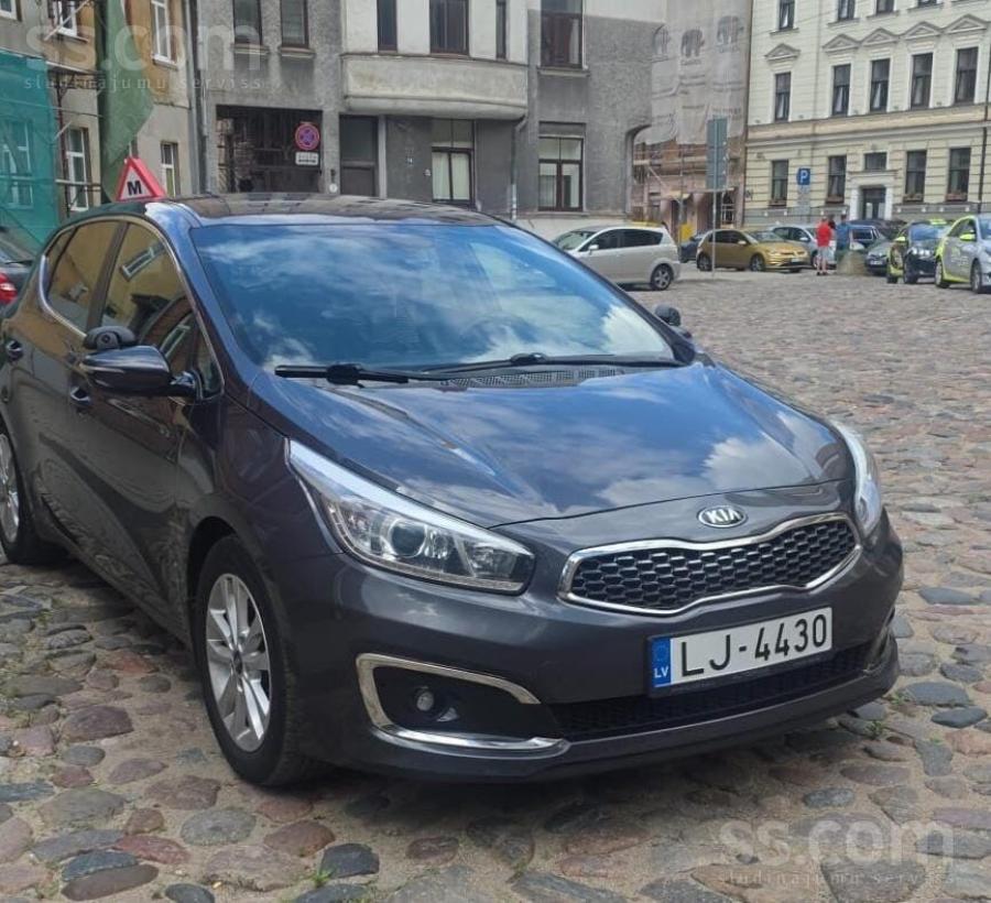 Grey Kia Ceed 2018 in Riga, with an engine capacity of 1.60 L and mileage of 186 thousand km for 6499 €, photo 1 on AUTOMOTO.COM.LV