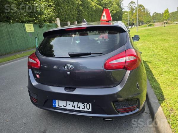 Grey Kia Ceed 2018 in Riga, with an engine capacity of 1.60 L and mileage of 186 thousand km for 6499 €, photo 2 on AUTOMOTO.COM.LV
