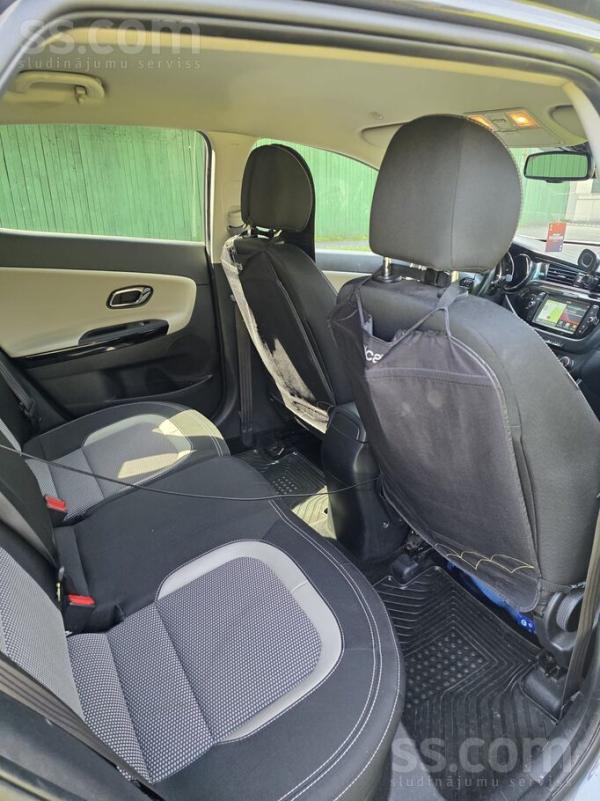 Grey Kia Ceed 2018 in Riga, with an engine capacity of 1.60 L and mileage of 186 thousand km for 6499 €, photo 4 on AUTOMOTO.COM.LV