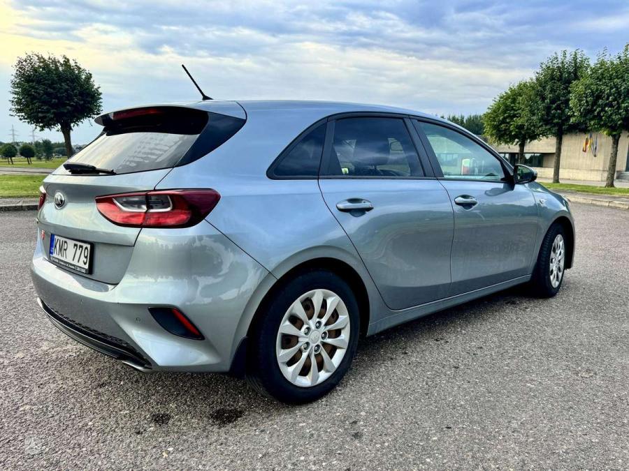 Pelēks Kia Ceed 2018 Kauņa, ar dzinēja tilpumu 1.37 L un nobraukumu 156 tūkst. km par 8750 €, foto 3 vietnē AUTOMOTO.COM.LV
