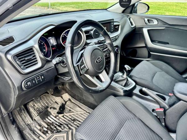 Grey Kia Ceed 2018 in Kaunas, with an engine capacity of 1.37 L and mileage of 156 thousand km for 8750 €, photo 10 on AUTOMOTO.COM.LV