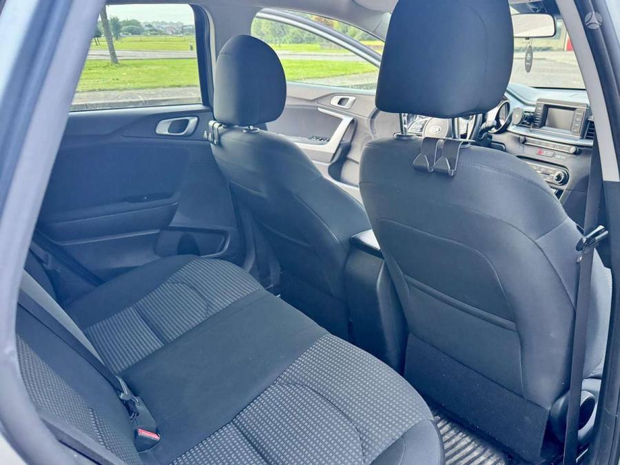 Pelēks Kia Ceed 2018 Kauņa, ar dzinēja tilpumu 1.37 L un nobraukumu 156 tūkst. km par 8750 €, foto 13 vietnē AUTOMOTO.COM.LV