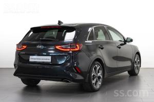 Pelēks Kia Ceed 2019 Rīga, ar dzinēja tilpumu 1.60 L un nobraukumu 140 tūkst. km par 12900 €, foto 2 vietnē AUTOMOTO.COM.LV