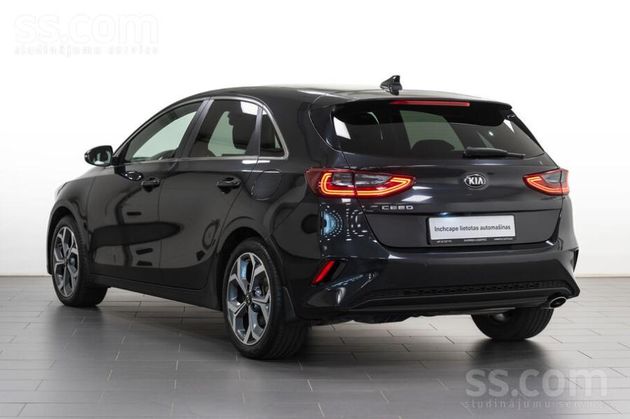 Pelēks Kia Ceed 2019 Rīga, ar dzinēja tilpumu 1.60 L un nobraukumu 140 tūkst. km par 12900 €, foto 13 vietnē AUTOMOTO.COM.LV