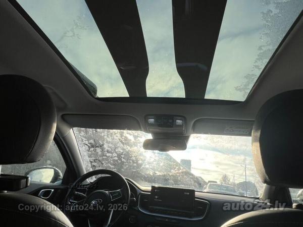 Grey Kia Ceed 2019 in Tallinn, with an engine capacity of 1.60 L and mileage of 68 thousand km for 21900 €, photo 11 on AUTOMOTO.COM.LV