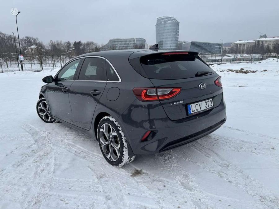 Pelēks Kia Ceed 2019 Viļņa, ar dzinēja tilpumu 1.60 L un nobraukumu 110 tūkst. km par 12490 €, foto 5 vietnē AUTOMOTO.COM.LV