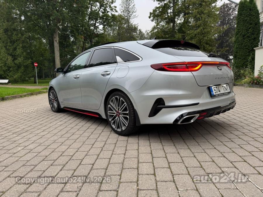 Pelēks Kia Ceed 2019 Tallina, ar dzinēja tilpumu 1.60 L un nobraukumu 124 tūkst. km par 19000 €, foto 3 vietnē AUTOMOTO.COM.LV