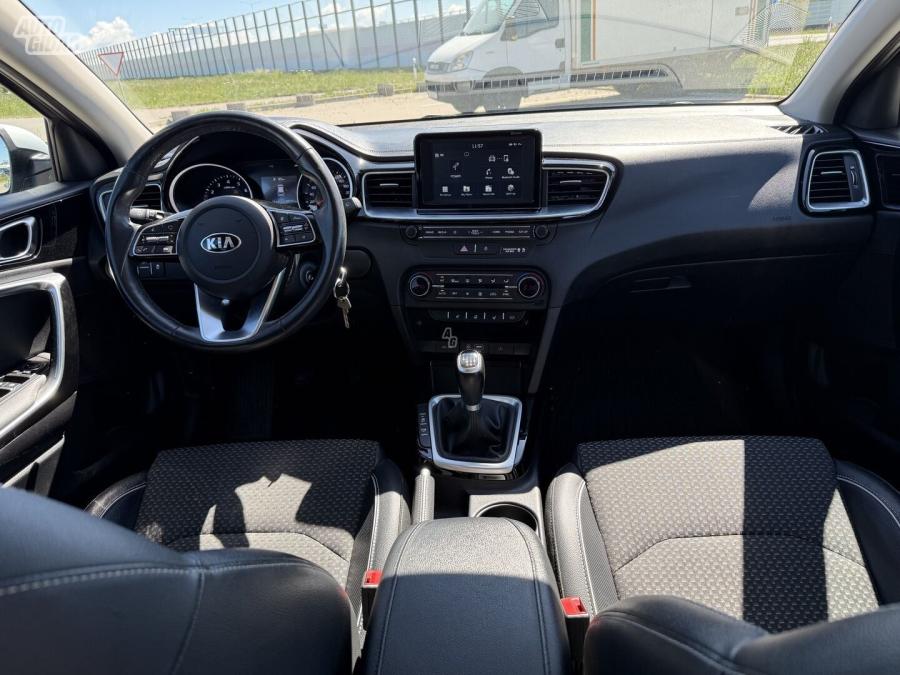 Grey Kia Ceed 2019 in Klaipeda, with an engine capacity of 1.00 L and mileage of 69 thousand km for 12000 €, photo 8 on AUTOMOTO.COM.LV