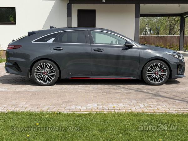 Grey Kia Ceed 2019 in Tallinn, with an engine capacity of 1.60 L and mileage of 124 thousand km for 17900 €, photo 10 on AUTOMOTO.COM.LV