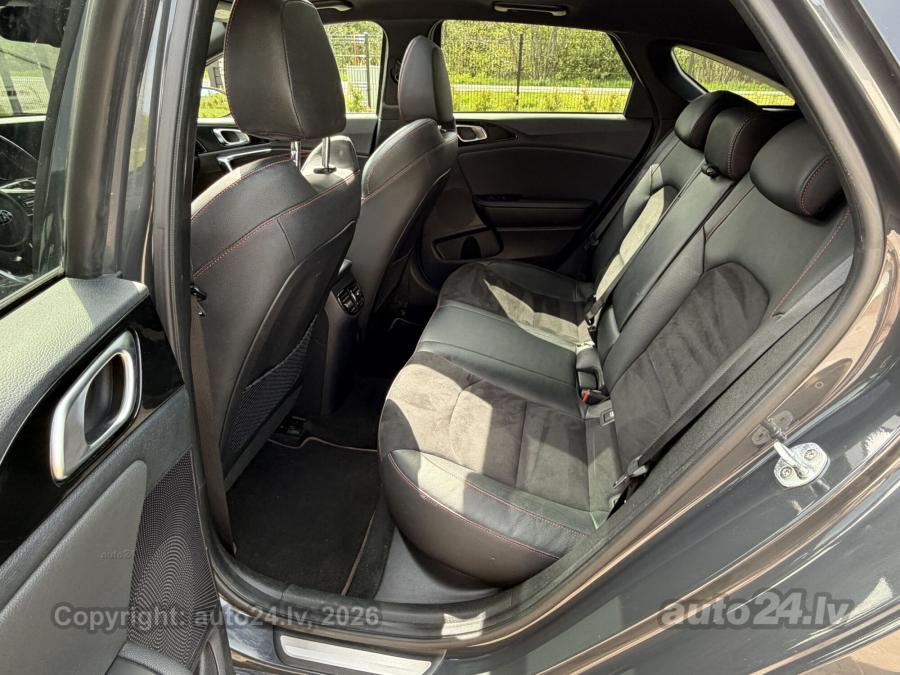 Grey Kia Ceed 2019 in Tallinn, with an engine capacity of 1.60 L and mileage of 124 thousand km for 17900 €, photo 21 on AUTOMOTO.COM.LV