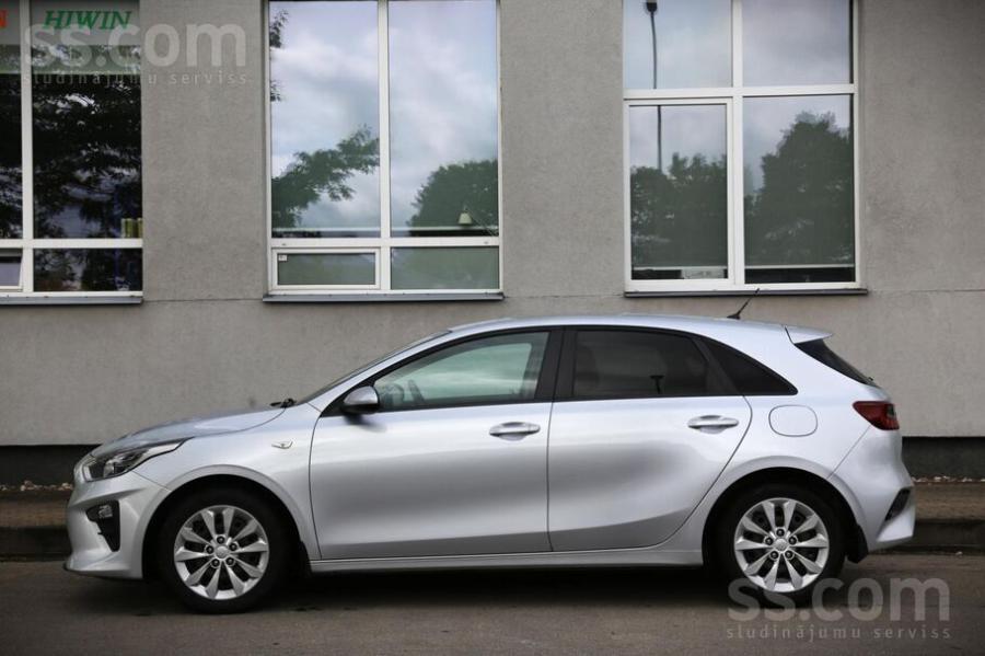 Grey Kia Ceed 2019 in Riga, with an engine capacity of 1.60 L and mileage of 180 thousand km for 7995 €, photo 3 on AUTOMOTO.COM.LV