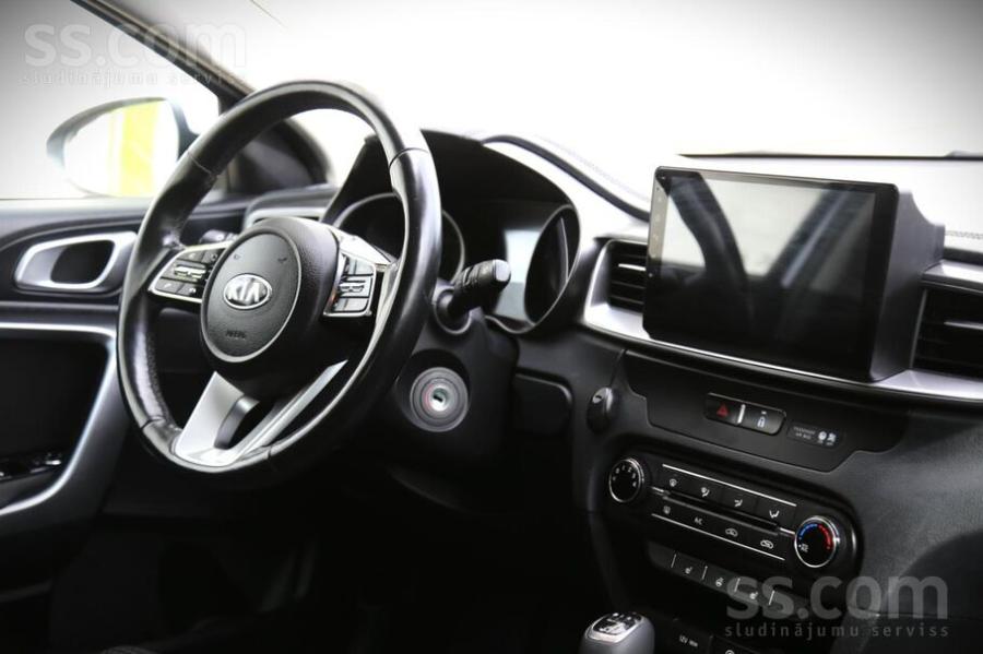 Grey Kia Ceed 2019 in Riga, with an engine capacity of 1.60 L and mileage of 180 thousand km for 7995 €, photo 11 on AUTOMOTO.COM.LV
