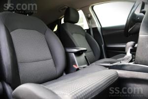 Grey Kia Ceed 2019 in Riga, with an engine capacity of 1.60 L and mileage of 180 thousand km for 7995 €, photo 13 on AUTOMOTO.COM.LV