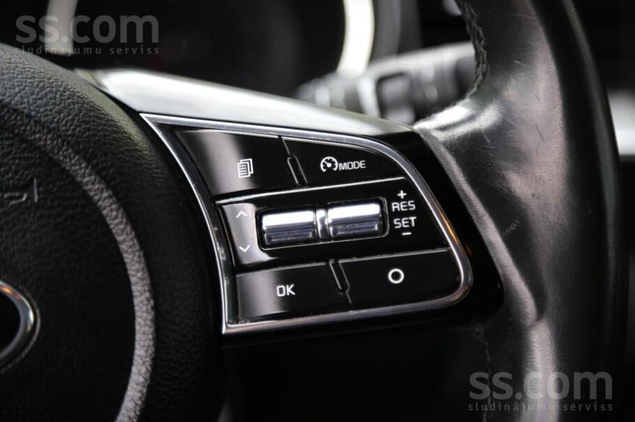 Grey Kia Ceed 2019 in Riga, with an engine capacity of 1.60 L and mileage of 180 thousand km for 7995 €, photo 16 on AUTOMOTO.COM.LV