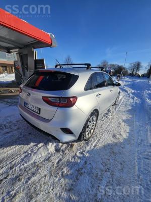 Grey Kia Ceed 2019 in Jelgava, with an engine capacity of 1.60 L and mileage of 141 thousand km for 8600 €, photo 4 on AUTOMOTO.COM.LV