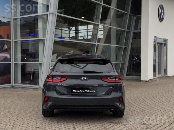 Grey Kia Ceed 2019 in Valmiera, with an engine capacity of 1.40 L and mileage of 90 thousand km for 14200 €, photo 5 on AUTOMOTO.COM.LV