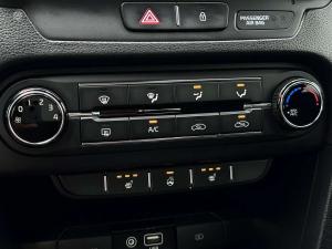 Pelēks Kia Ceed 2019 Viļņa, ar dzinēja tilpumu 1.37 L un nobraukumu 104 tūkst. km par 10900 €, foto 24 vietnē AUTOMOTO.COM.LV