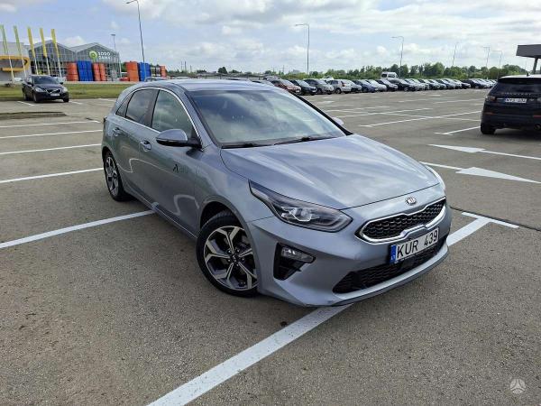 Grey Kia Ceed 2019 in Panevezys, with an engine capacity of 1.60 L and mileage of 356 thousand km for 4800 €, photo 1 on AUTOMOTO.COM.LV