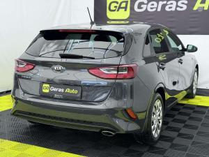 Grey Kia Ceed 2019 in Vilnius, with an engine capacity of 1.37 L and mileage of 104 thousand km for 10900 €, photo 5 on AUTOMOTO.COM.LV