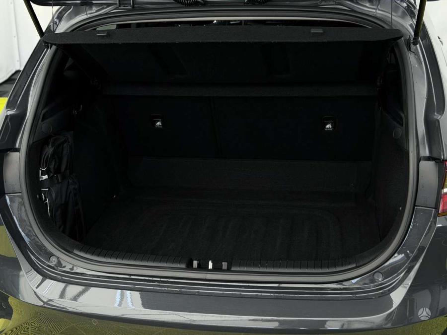Grey Kia Ceed 2019 in Vilnius, with an engine capacity of 1.37 L and mileage of 104 thousand km for 10900 €, photo 13 on AUTOMOTO.COM.LV