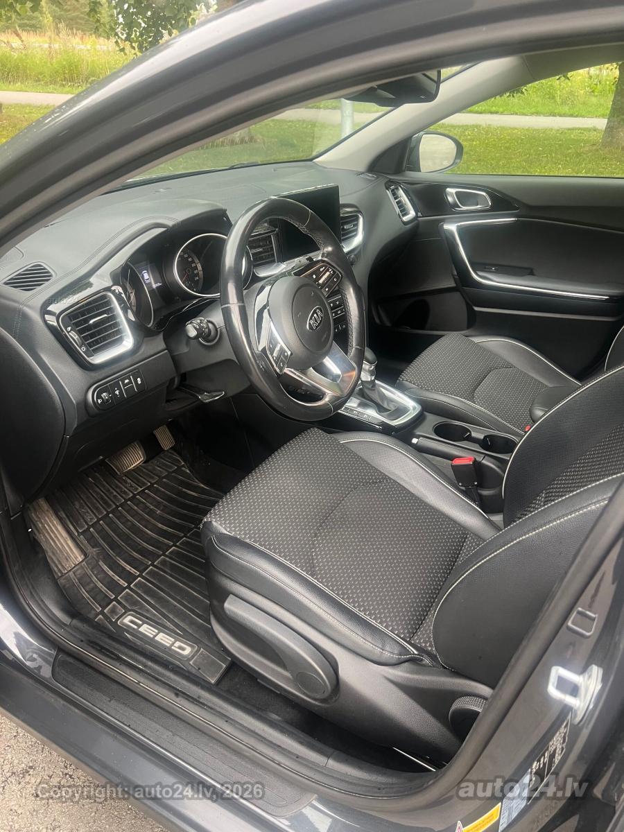 Grey Kia Ceed 2019 in Tallinn, with an engine capacity of 1.40 L and mileage of 136 thousand km for 12990 €, photo 8 on AUTOMOTO.COM.LV