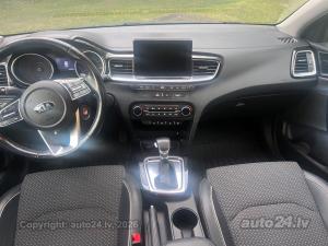 Grey Kia Ceed 2019 in Tallinn, with an engine capacity of 1.40 L and mileage of 136 thousand km for 12990 €, photo 9 on AUTOMOTO.COM.LV