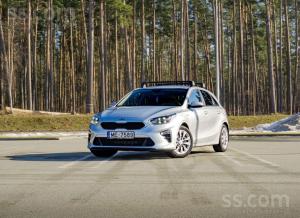 Grey Kia Ceed 2019 in Riga, with an engine capacity of 1.60 L and mileage of 141 thousand km for 6190 €, photo  on AUTOMOTO.COM.LV