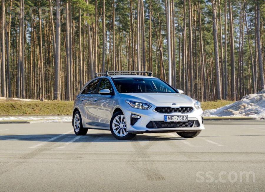 Grey Kia Ceed 2019 in Riga, with an engine capacity of 1.60 L and mileage of 141 thousand km for 6190 €, photo 3 on AUTOMOTO.COM.LV