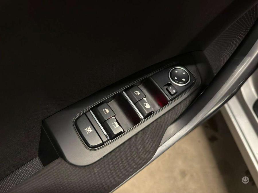 Pelēks Kia Ceed 2019 Viļņa, ar dzinēja tilpumu 1.60 L un nobraukumu 73 tūkst. km par 9990 €, foto 12 vietnē AUTOMOTO.COM.LV